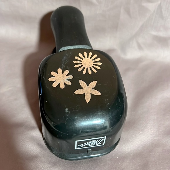 Stampin' Up! | Design | Stampin Up 3 Flower Paper Shapers Large Punch ...